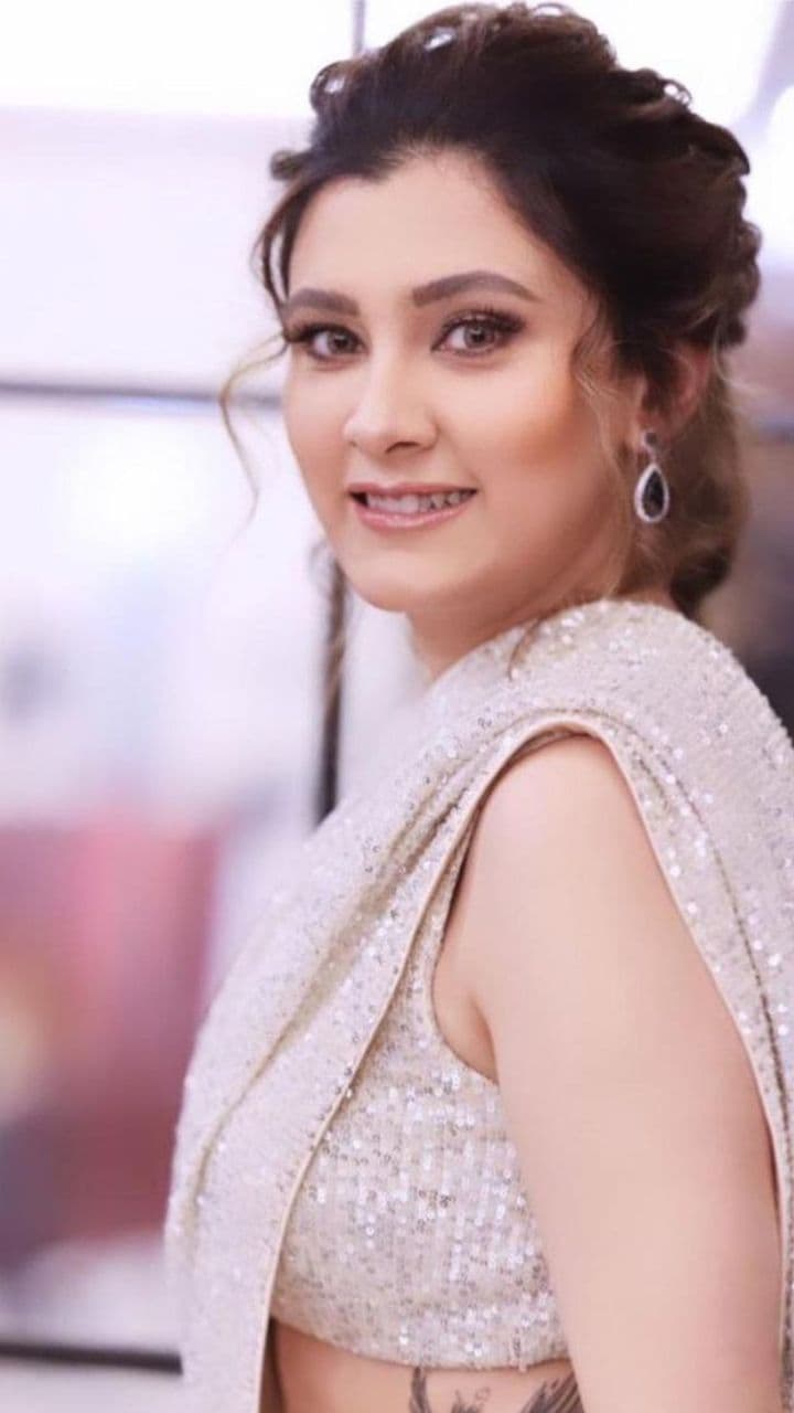 Aastha Gill | Web Stories | Manorama Online