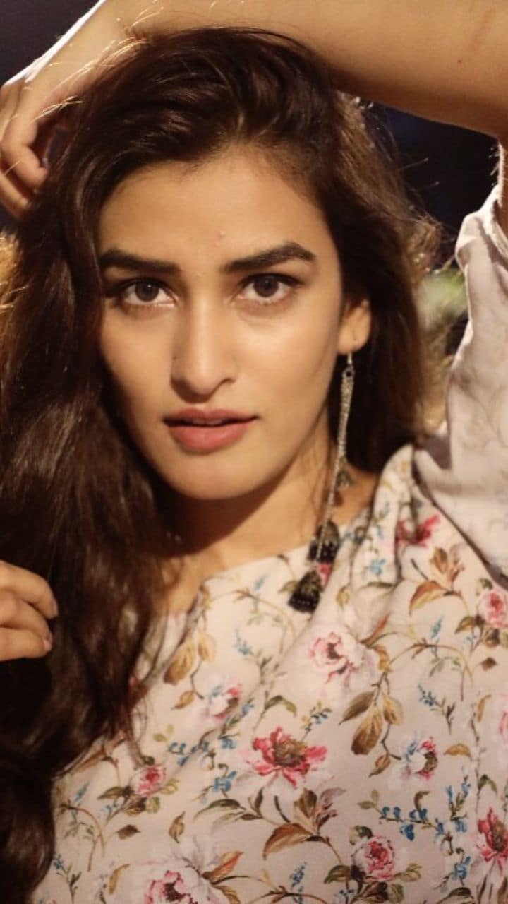 Manmeet Kaur's Instagram, Twitter & Facebook on IDCrawl