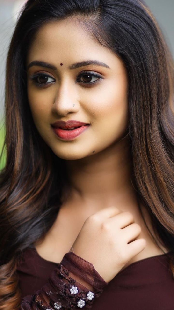 Swathy Nithyanad - സ്വാതി നിത്യാനന്ദ് | Web Stories | Manorama Online