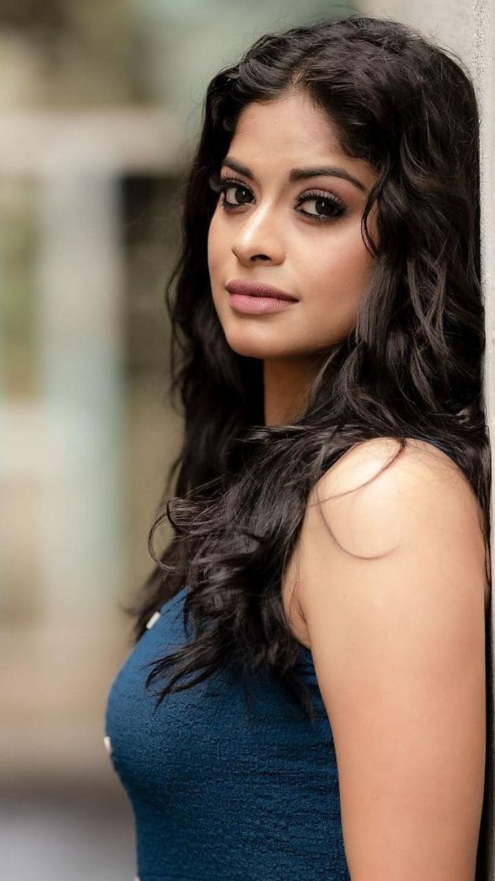 Dharshana Ashokan | Web Stories | Manorama Online