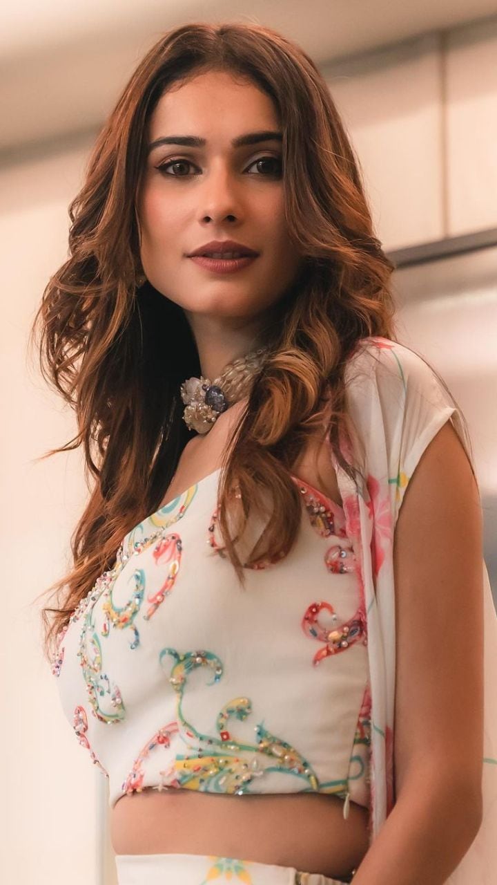 Aneri Vajani | Web Stories | Manorama Online