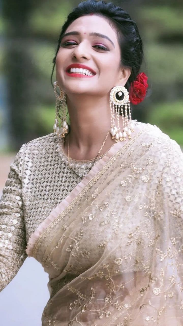 Aishwarya Khare | Web Stories | Manorama Online