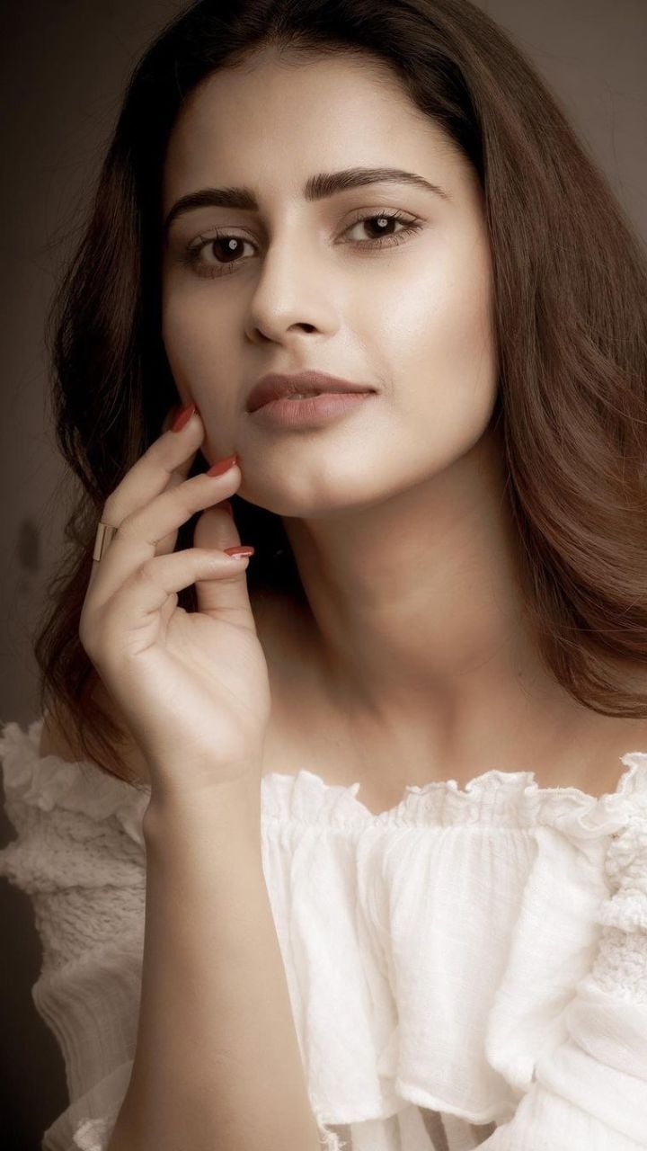 Shivani Tomar | Web Stories | Manorama Online