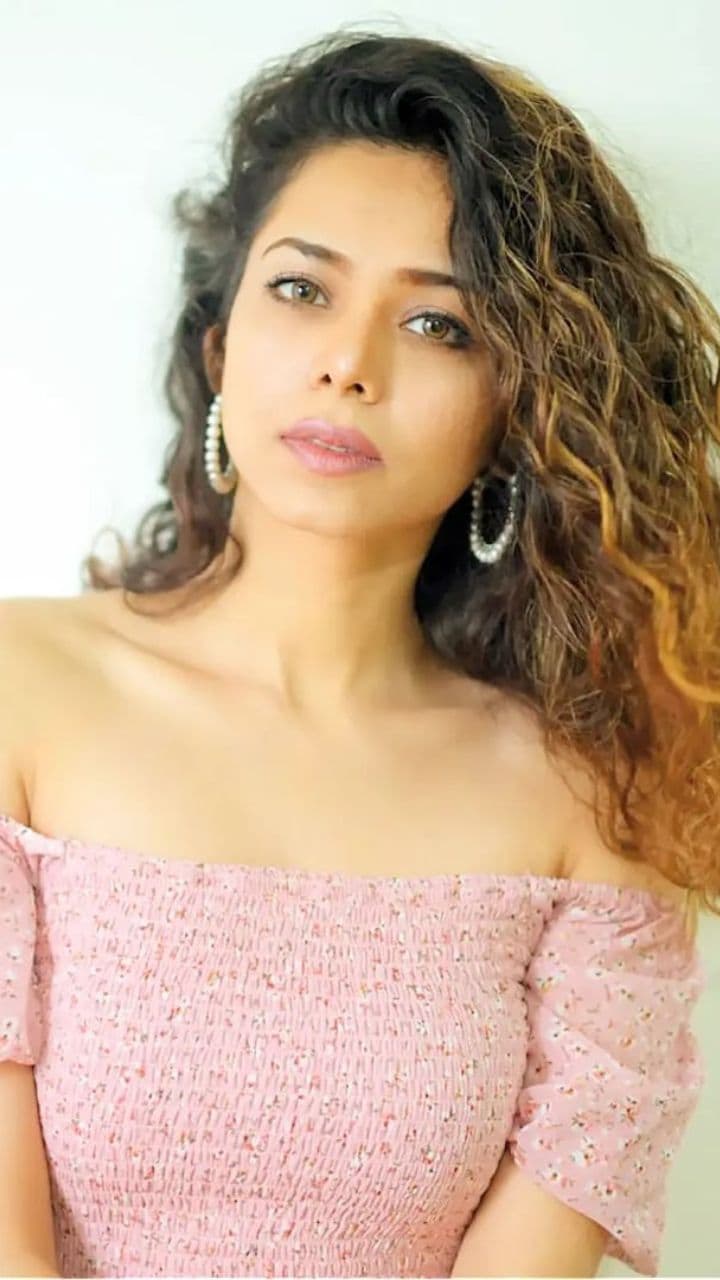 Vaishnavi Dhanraj | Web Stories | Manorama Online