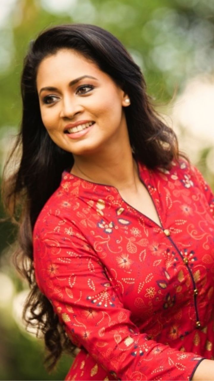 Tatuagem De Perna Pooja Umashankar