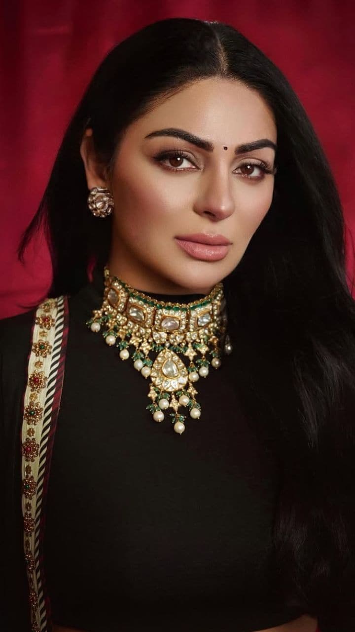 Neeru Bajwa