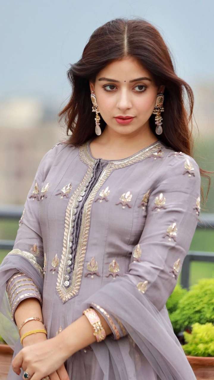 Tania Indian Actress 60 Photos - Moonagedaydream.film