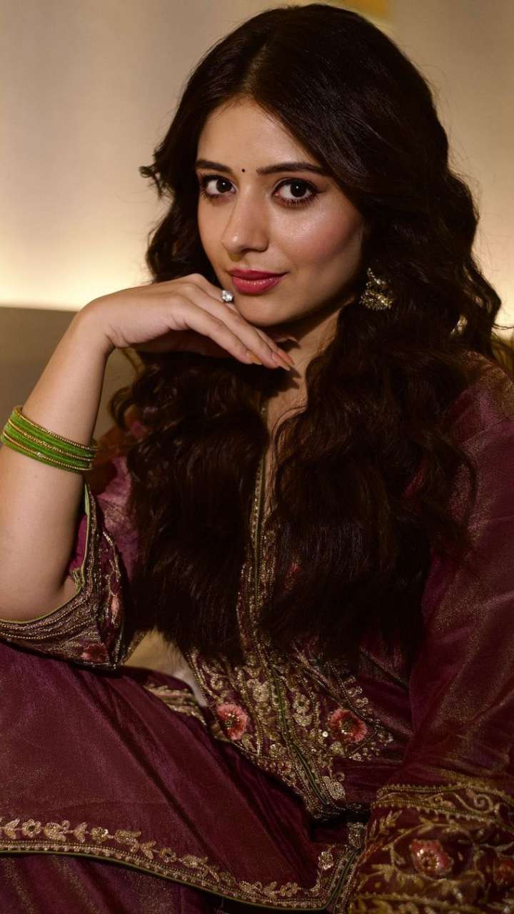 Tania Indian Actress 60 Photos - Moonagedaydream.film