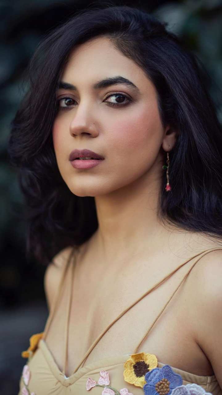 Ritu Varma Movies 60 Photos - Moonagedaydream.film