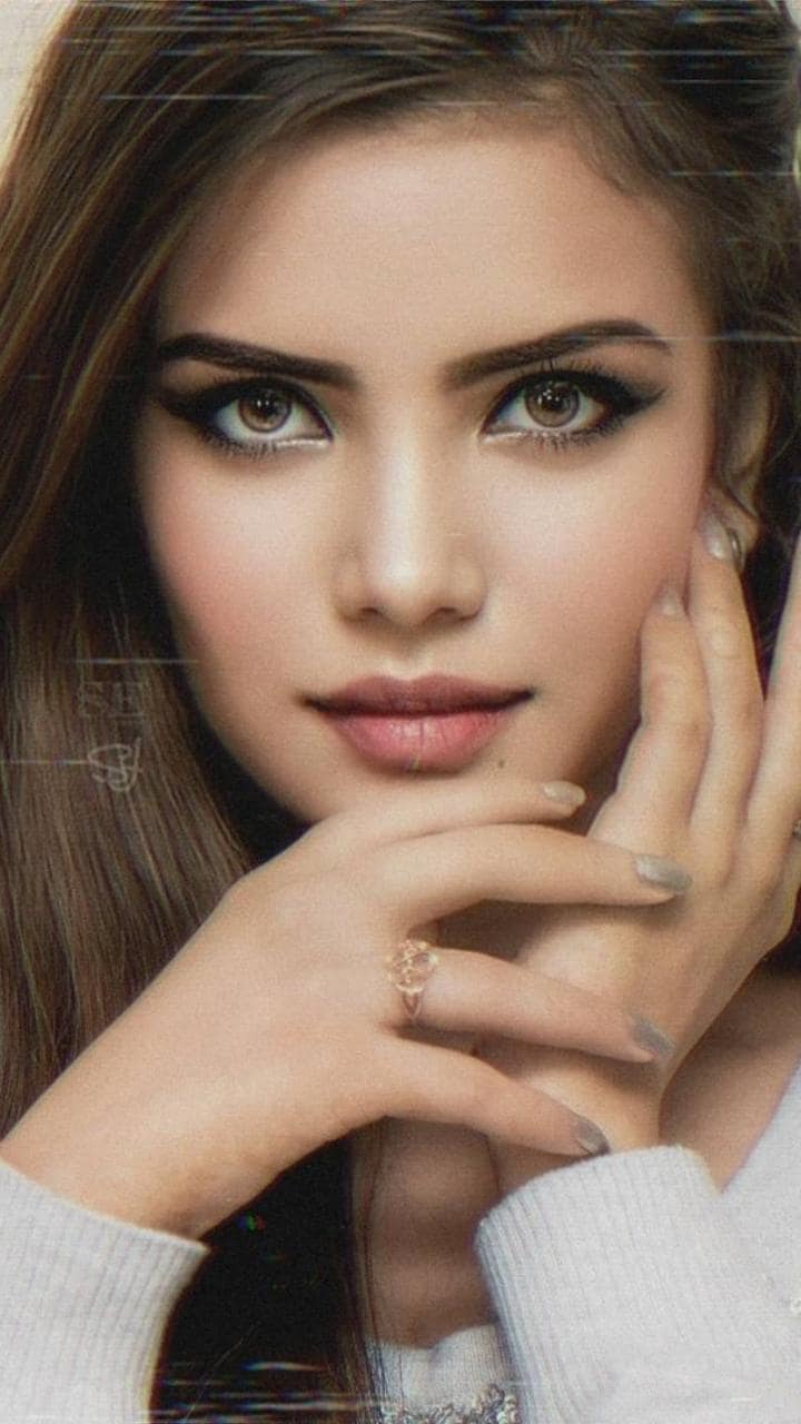 Azma Fallah | Web Stories | Manorama Online