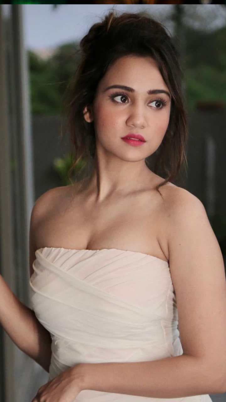 Ashi Singh | Web Stories | Manorama Online