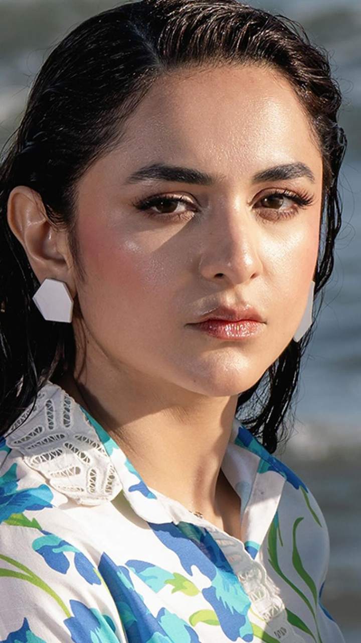 Yumna Zaidi's Instagram, Twitter & Facebook on IDCrawl