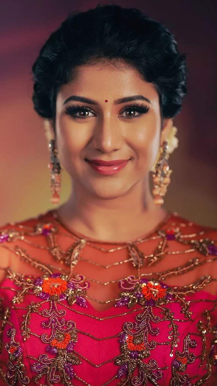 Alya Manasa | Web Stories | Manorama Online