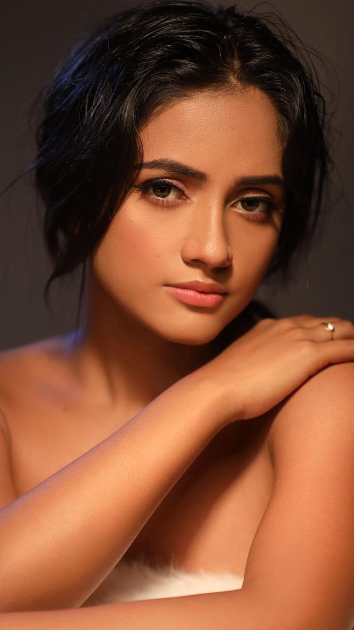 Nisha Guragain | Web Stories | Manorama Online