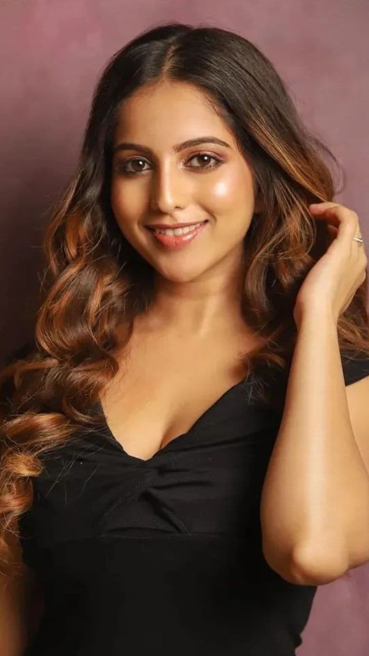 Niveditha Gowda | Web Stories | Manorama Online