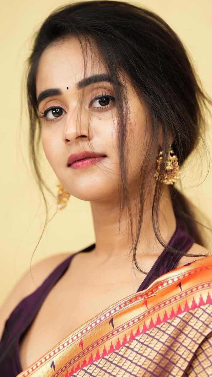 Sunaina Wallpapers 2024