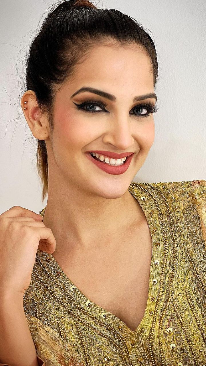 Shubhi Joshi