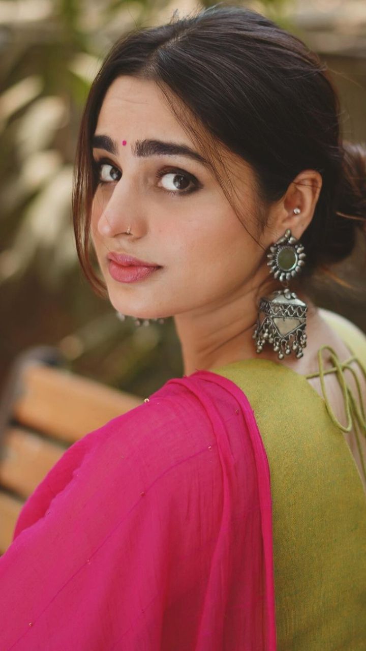 Ayesha Khan
