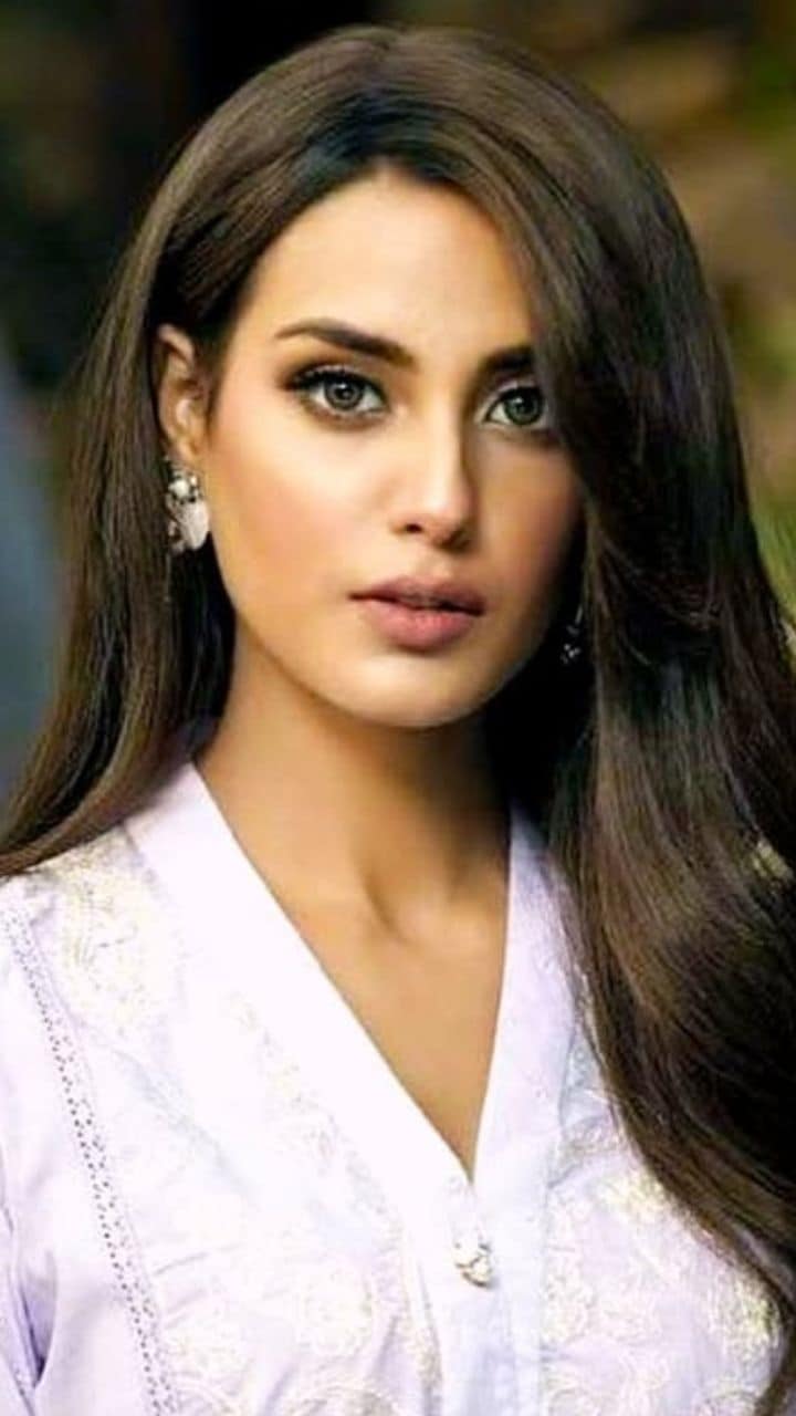 Iqra Pakistani Actress 60 Photos - Moonagedaydream.film