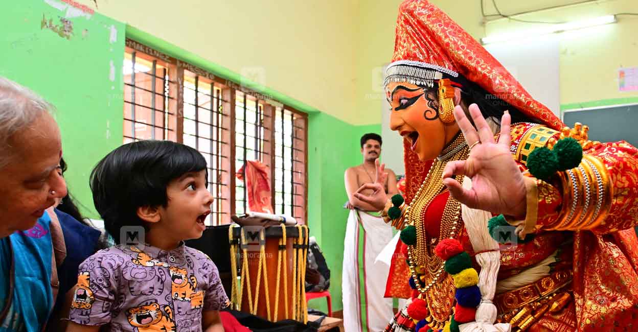 സമയം വില്ലനല്ല കഥകളി എന്നും ബക്കറ്റ് ലിസ്റ്റിലുണ്ടായിരുന്നു - Divya S ...